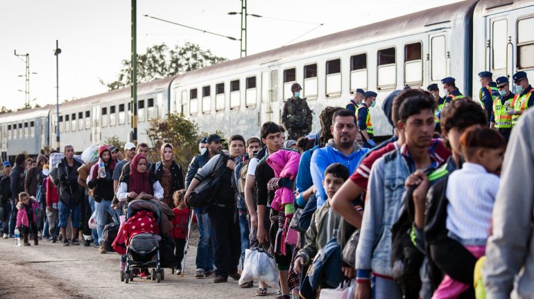 Refugees and Migration As a Factor of EU Transformation : IEMed