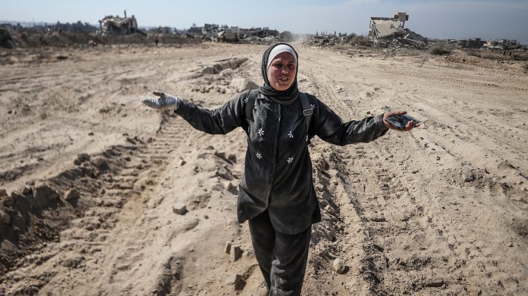 Presentation of afkar/idées in Paris : IEMed